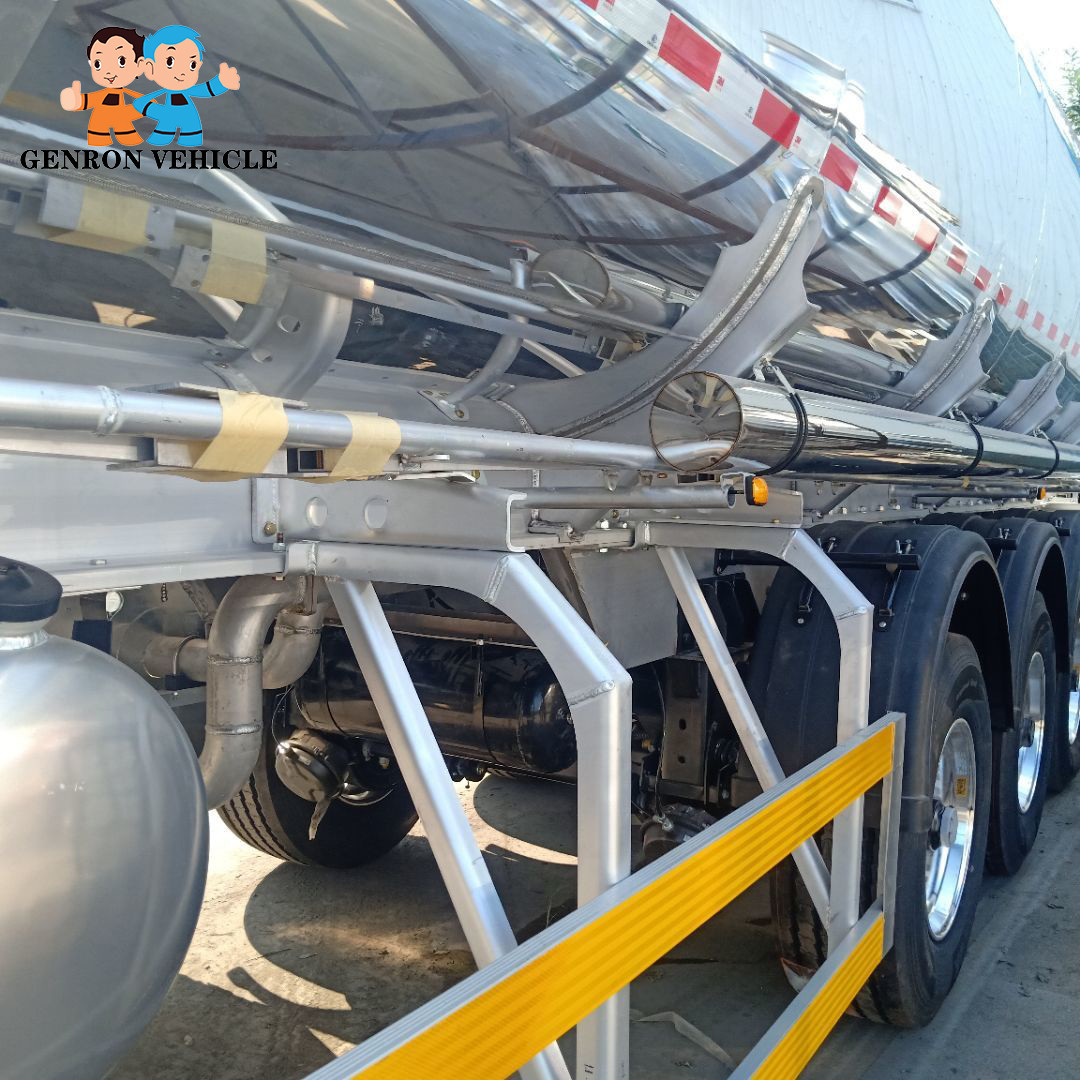 Mirror Aluminum 42000L Fuel Tanker Semi Trailer Is Exported To Saudi ...
