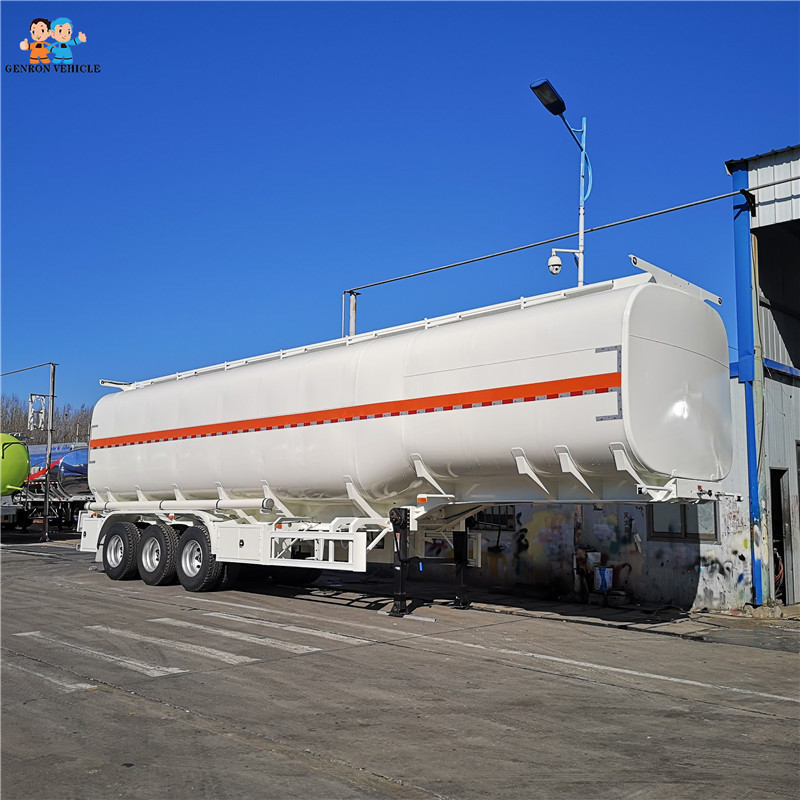 5 Compartments Steel Fuel Tanker Semi Trailer 45000L Volume