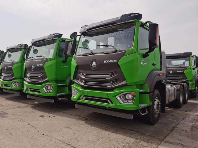 Eco Low Emission HOHAN RHD 420hp Tractor Head Trucks
